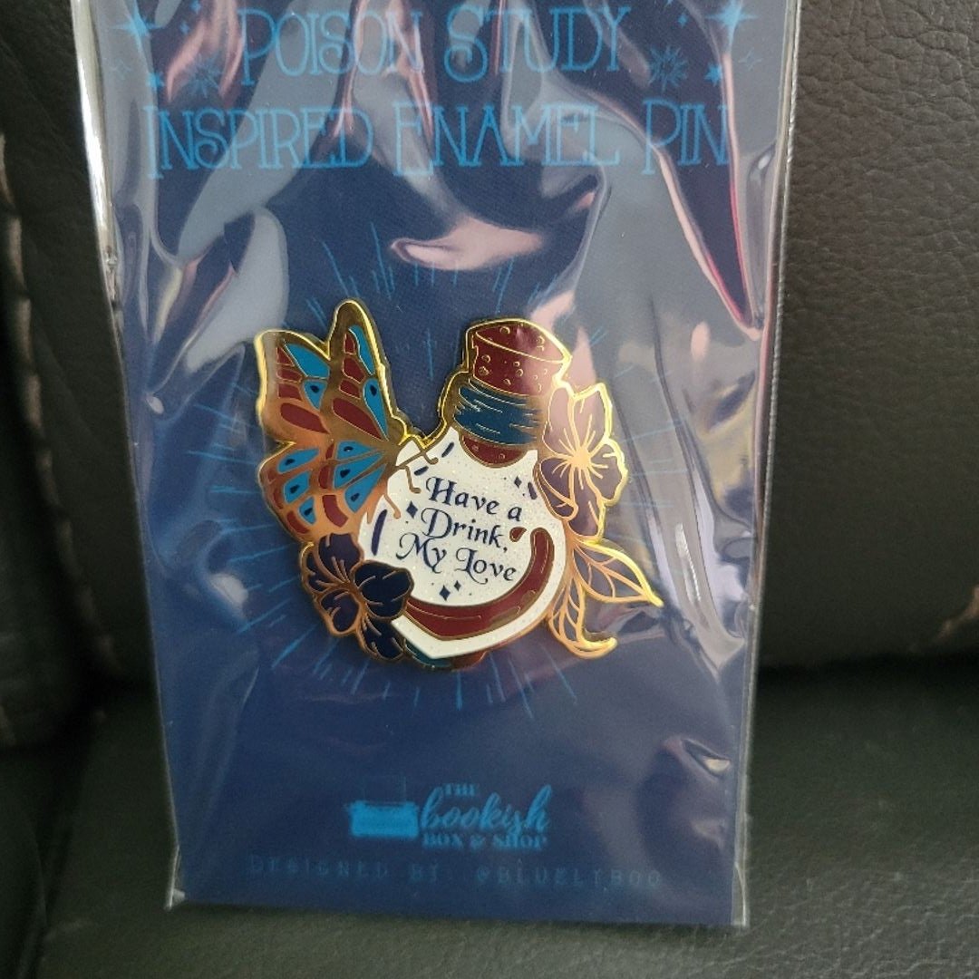 Enamel pin Poison Study inspired by Bookish Box, Paperback | Pangobooks
