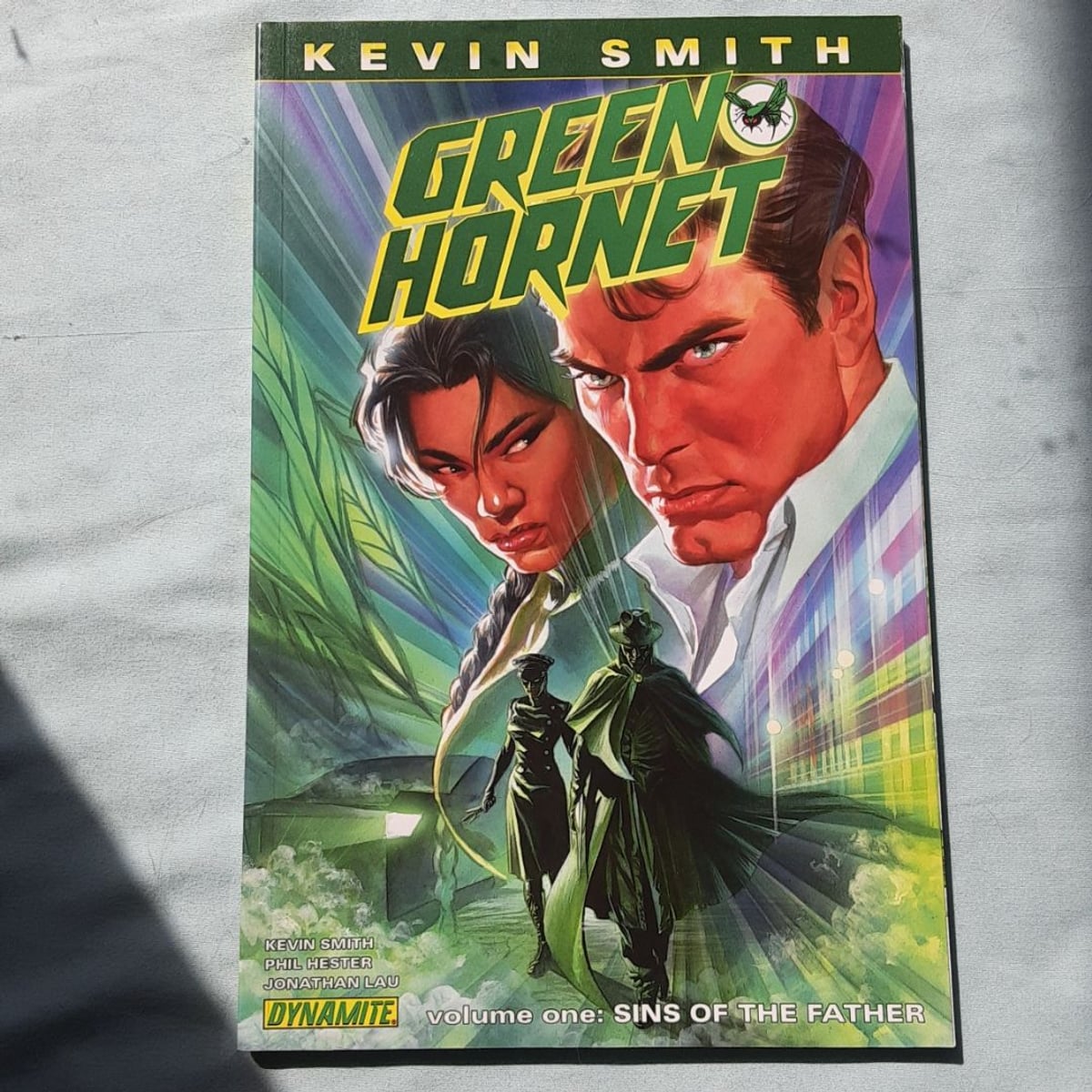 Green Hornet by Jonathan Lau, Kevin Smith, Phil Hester, Alex Ross