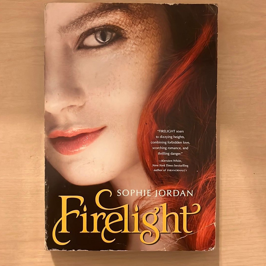 Firelight by Sophie Jordan, Paperback | Pangobooks