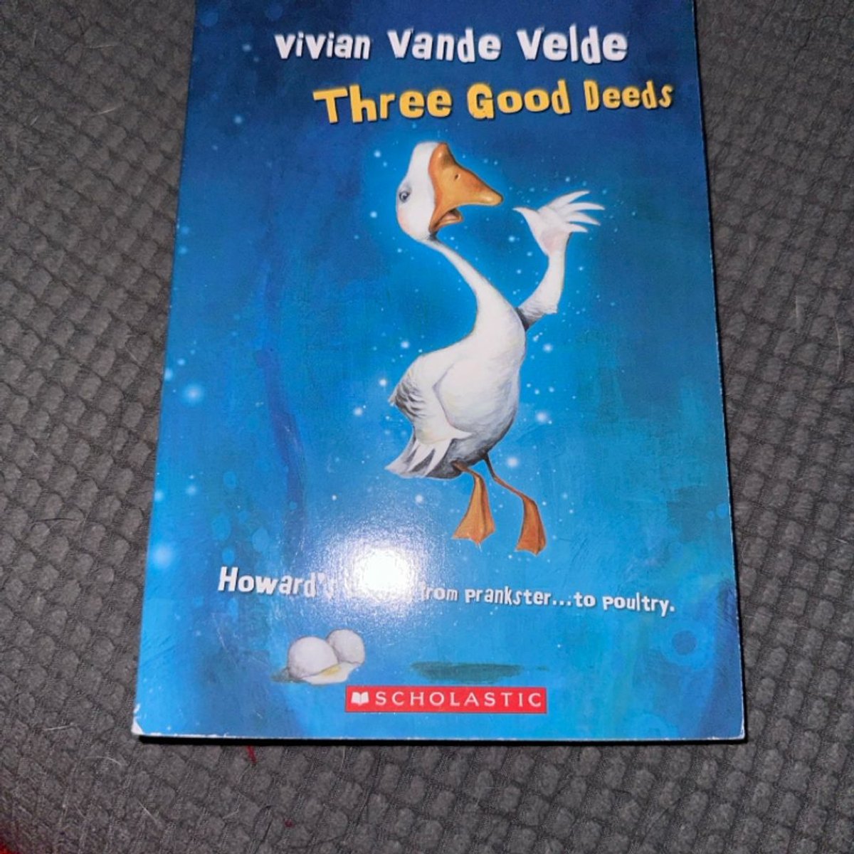 Three Good Deeds by Vivian Vande Velde, Paperback | Pangobooks