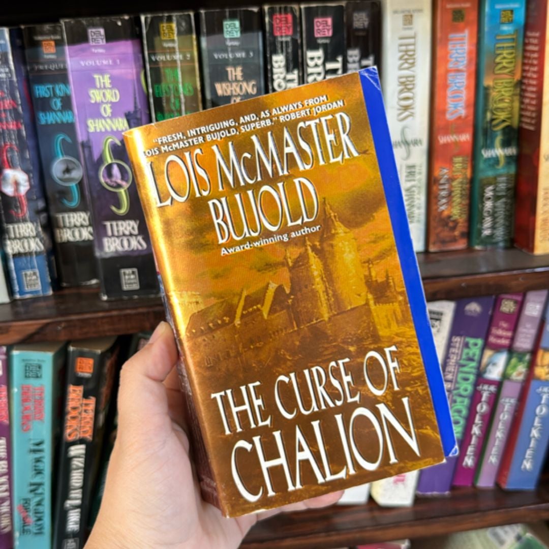 The Curse of Chalion by Lois McMaster Bujold, Paperback | Pangobooks