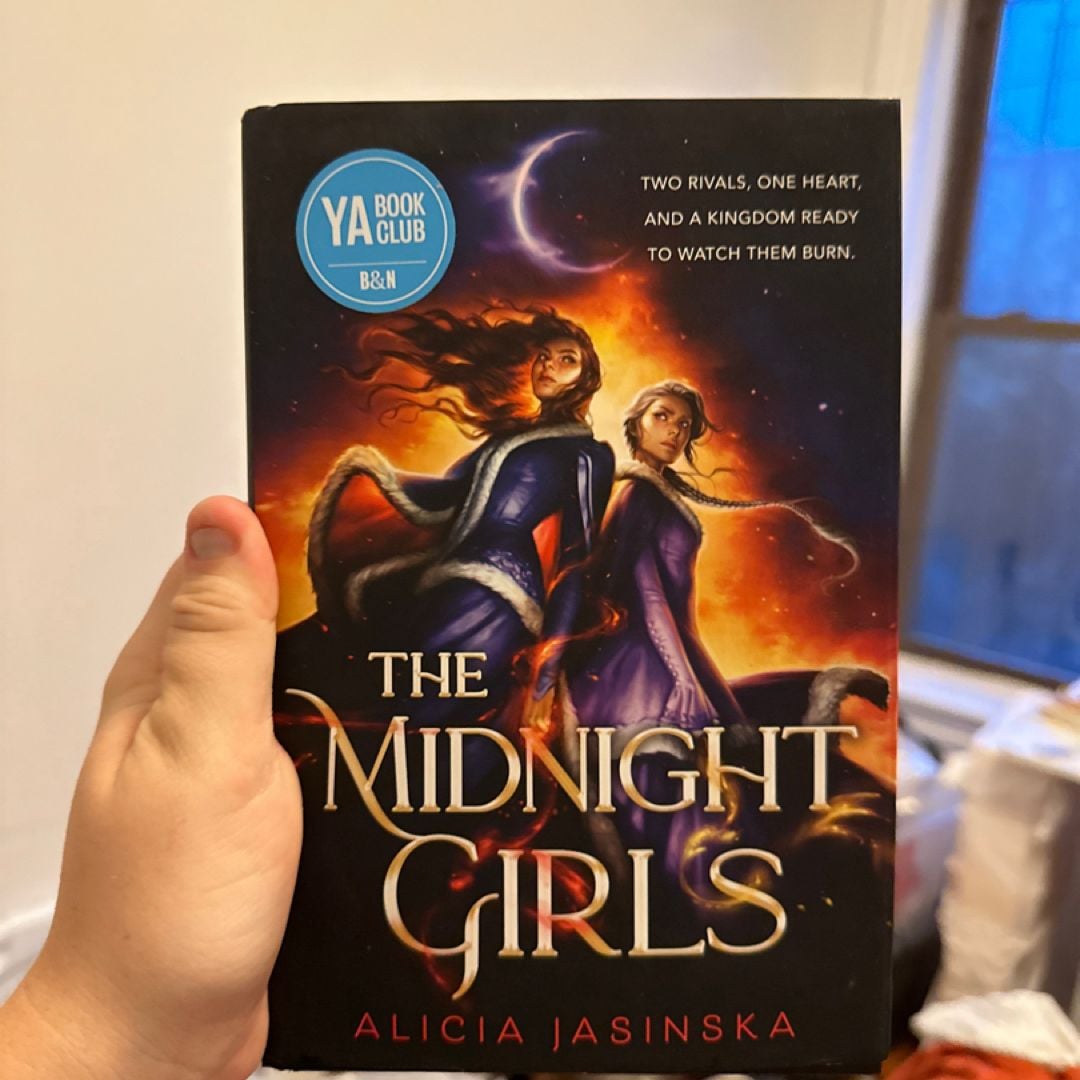 The Midnight Girls by Alicia Jasinska, Hardcover | Pangobooks