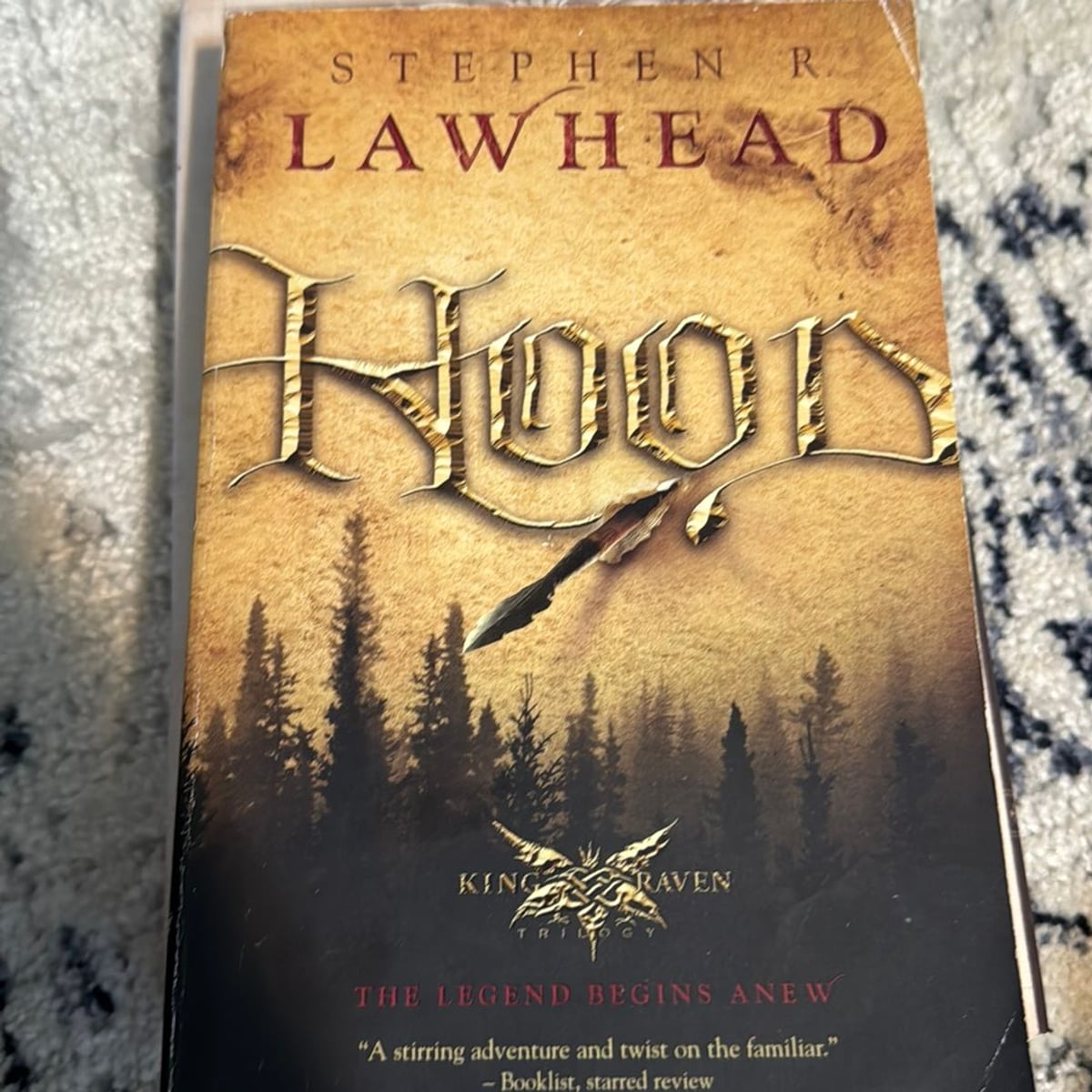 Hood, Scarlet, and Tuck by Stephen Lawhead, Paperback | Pangobooks