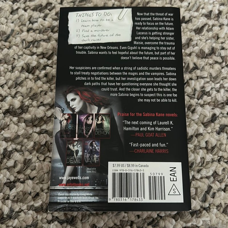 Silver-Tongued Devil by Jaye Wells