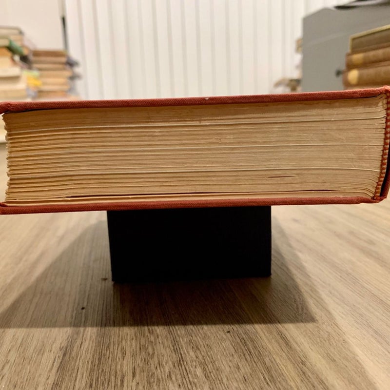 Queen Victoria: Born to Succeed by Elizabeth Longford, Hardcover ...