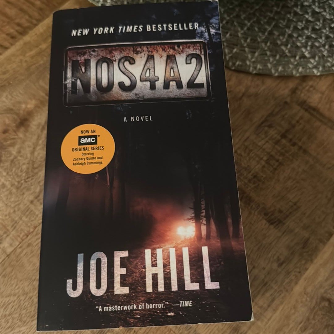 Nos4a2 by Joe Hill, Paperback | Pangobooks