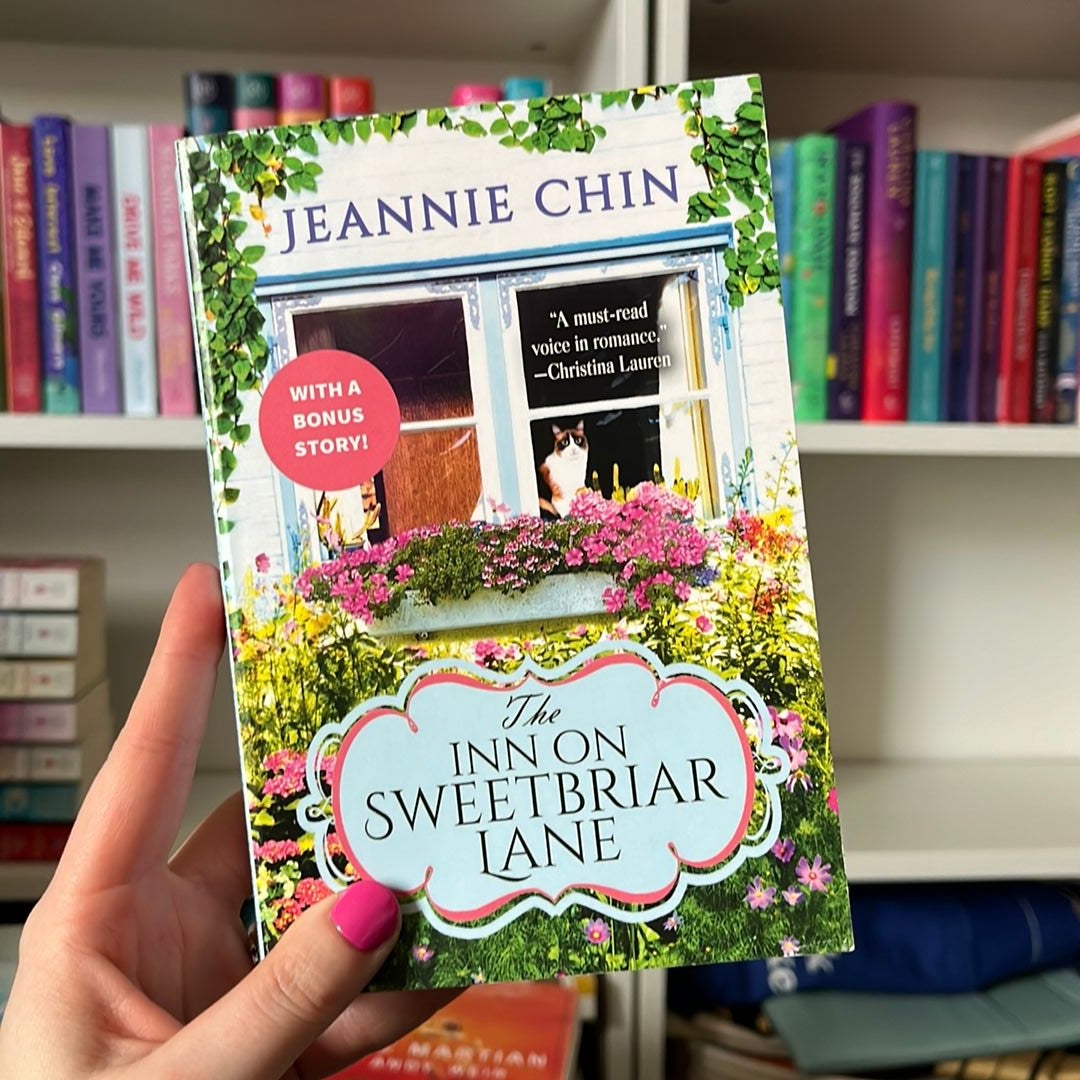 The Inn on Sweetbriar Lane by Jeannie Chin
