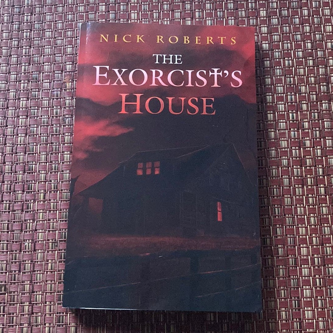 The Exorcist's House by Nick Roberts, Paperback | Pangobooks