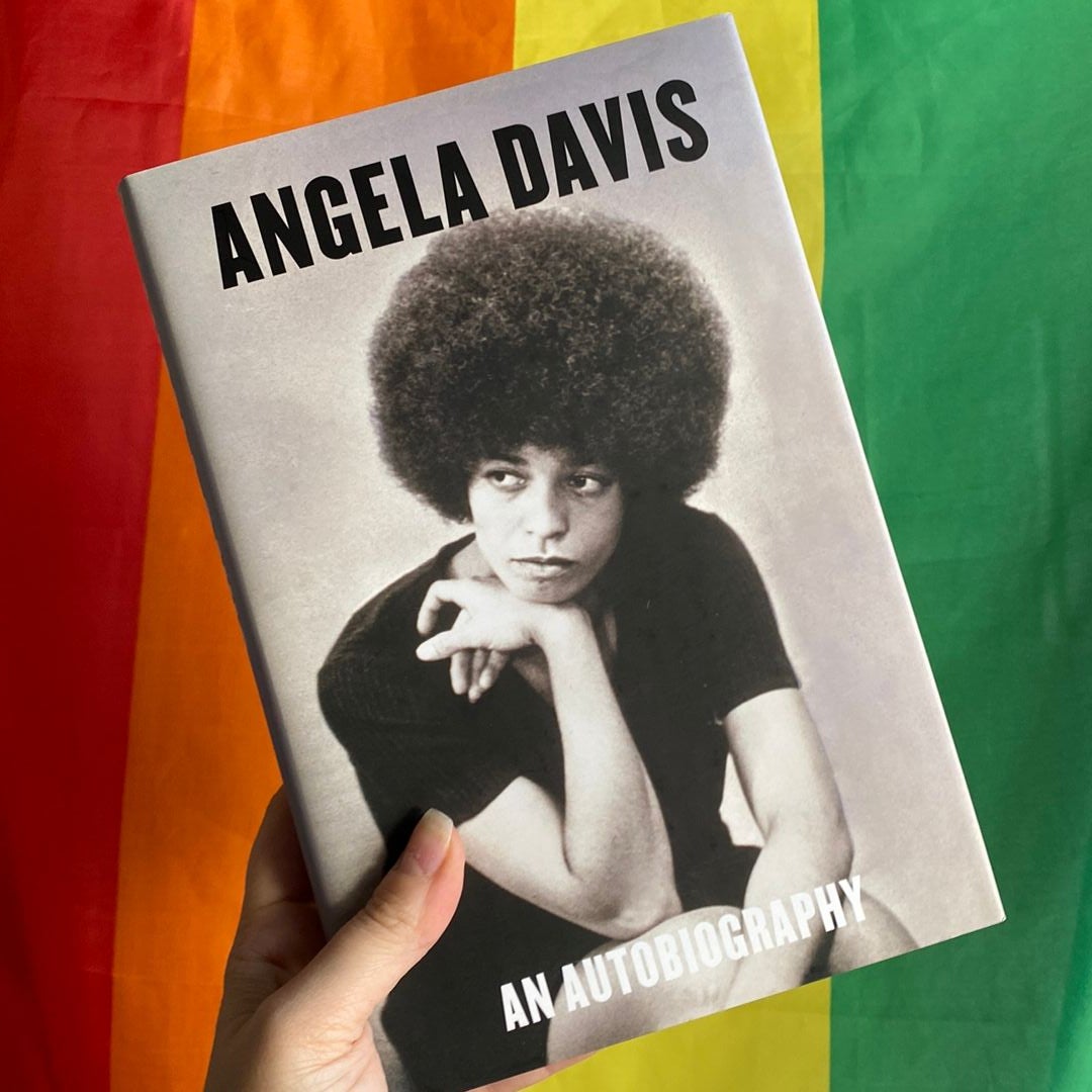 Angela Davis by Angela Y. Davis, Hardcover | Pangobooks