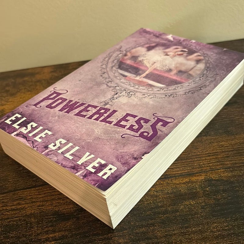 Powerless by Elsie Silver, Paperback | Pangobooks