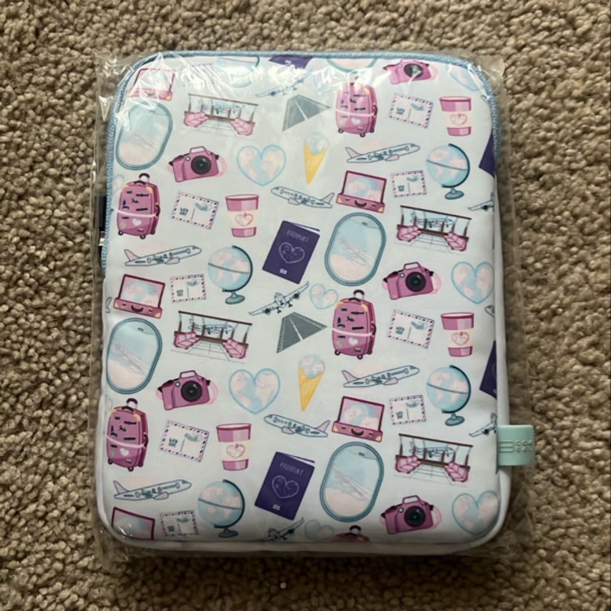 Traveling themed Book Sleeve Bebe by Book Beau, Paperback | Pangobooks
