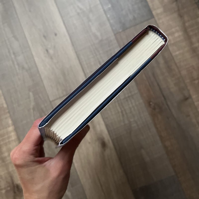 Disappearing Earth by Julia Phillips, Hardcover | Pangobooks