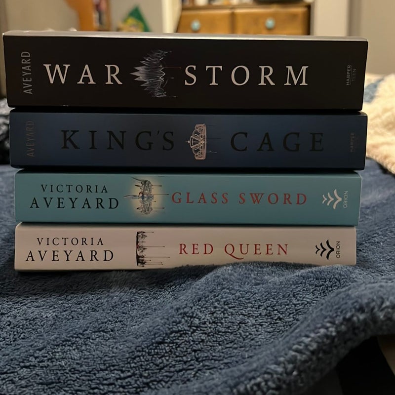 Red Queen Series by Victoria Aveyard, Paperback | Pangobooks