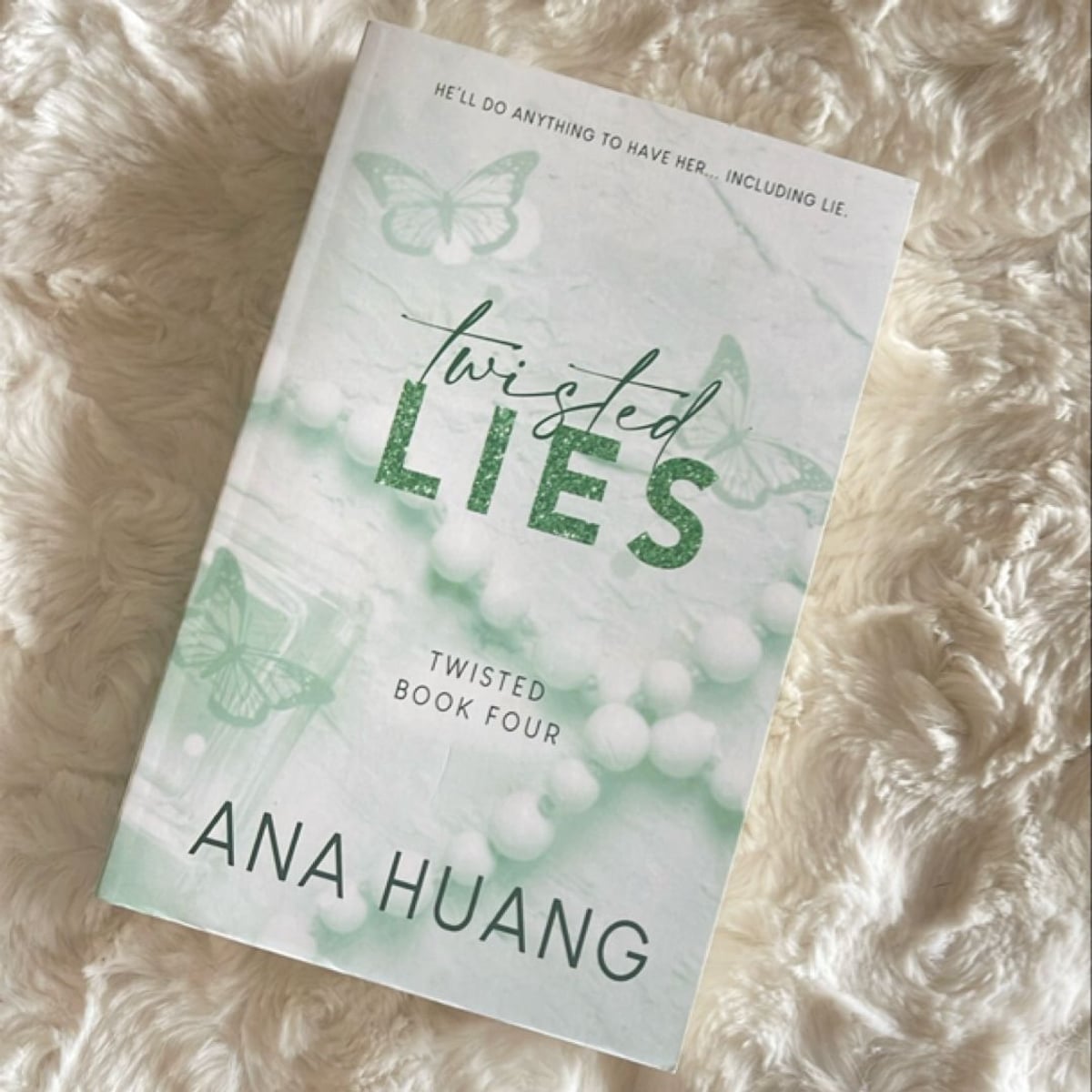Twisted Lies - Special Edition by Ana Huang, Paperback | Pangobooks