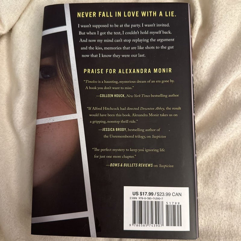 The Girl in the Picture by Alexandra Monir, Hardcover | Pangobooks