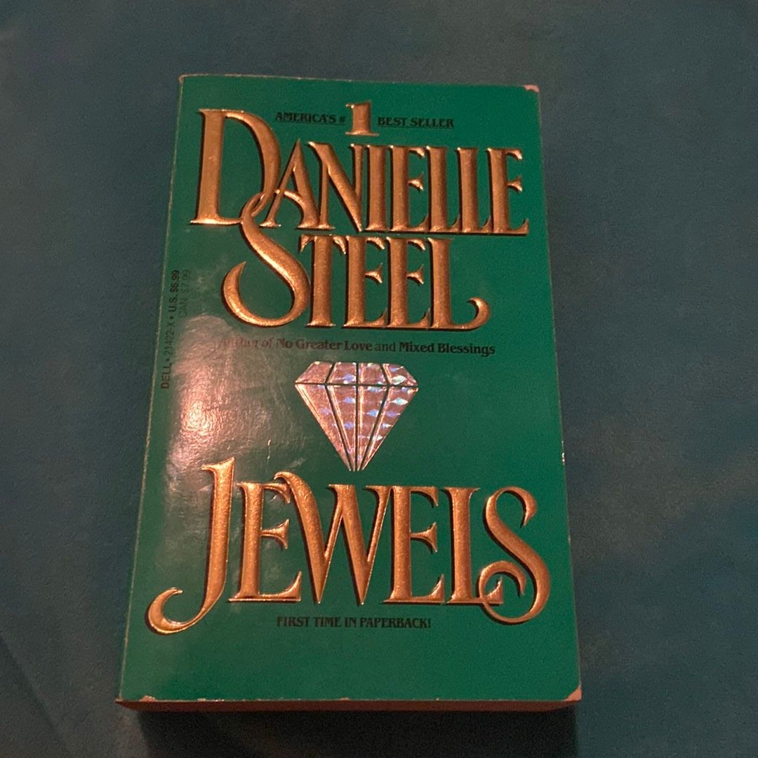 Jewels by Danielle Steel, Paperback | Pangobooks
