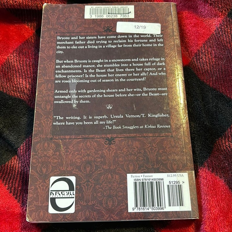 Bryony and Roses by T. Kingfisher, Paperback | Pangobooks