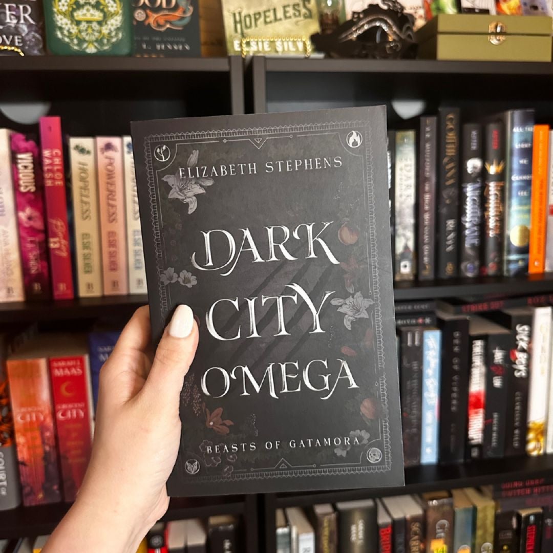 Dark City Omega by Elizabeth Stephens, Paperback | Pangobooks