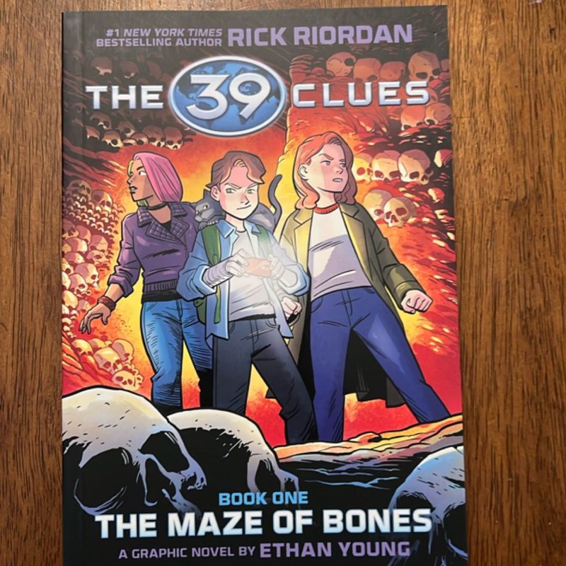 39 Clues: the Maze of Bones: a Graphic Novel (39 Clues Graphic Novel #1 ...