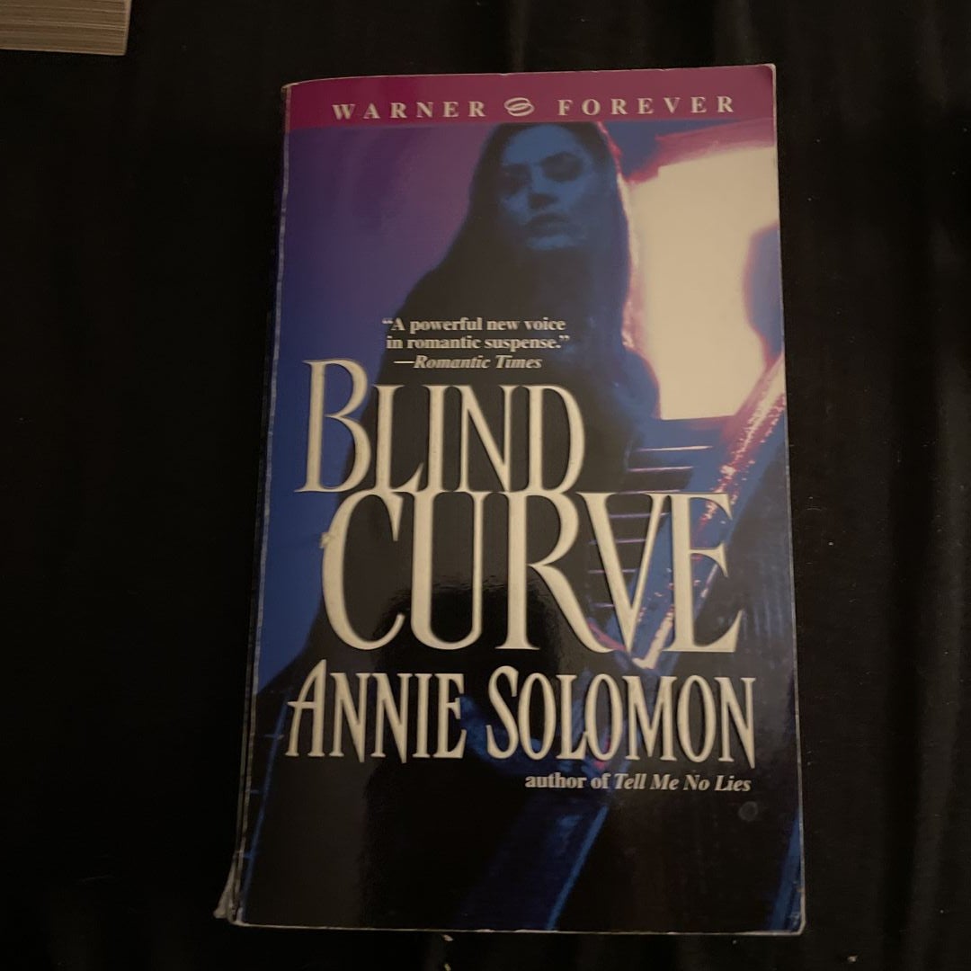 Blind Curve by Annie Solomon