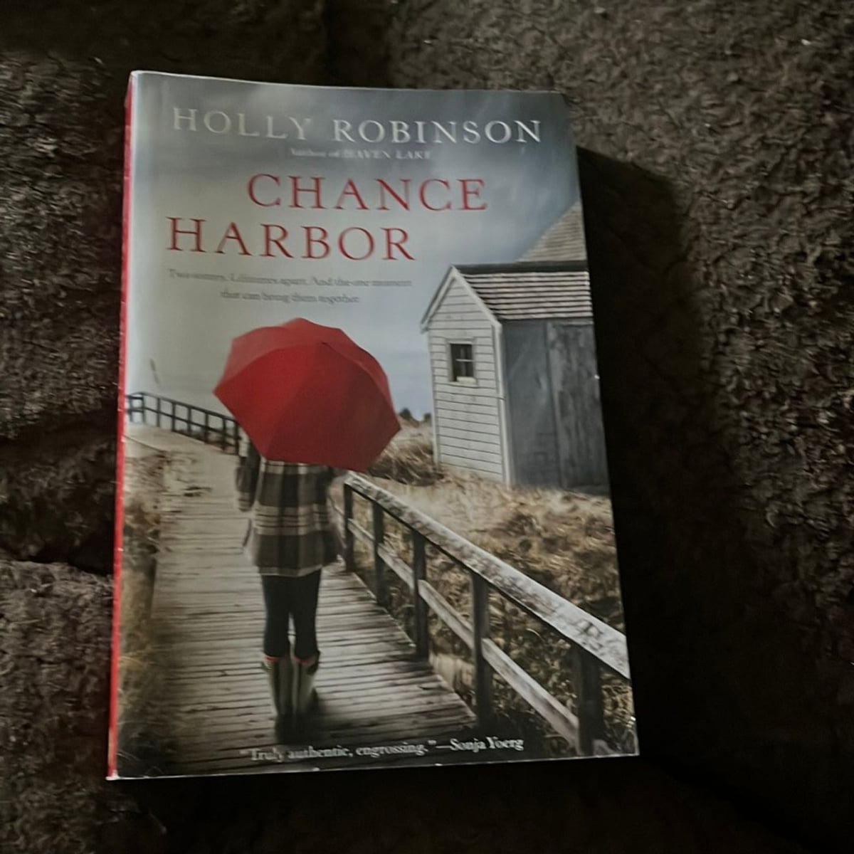Chance Harbor by Holly Robinson, Paperback | Pangobooks