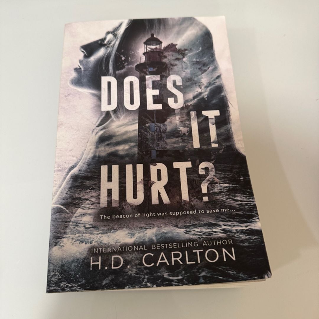 Does it hurt by H.D. Carlton, Paperback | Pangobooks