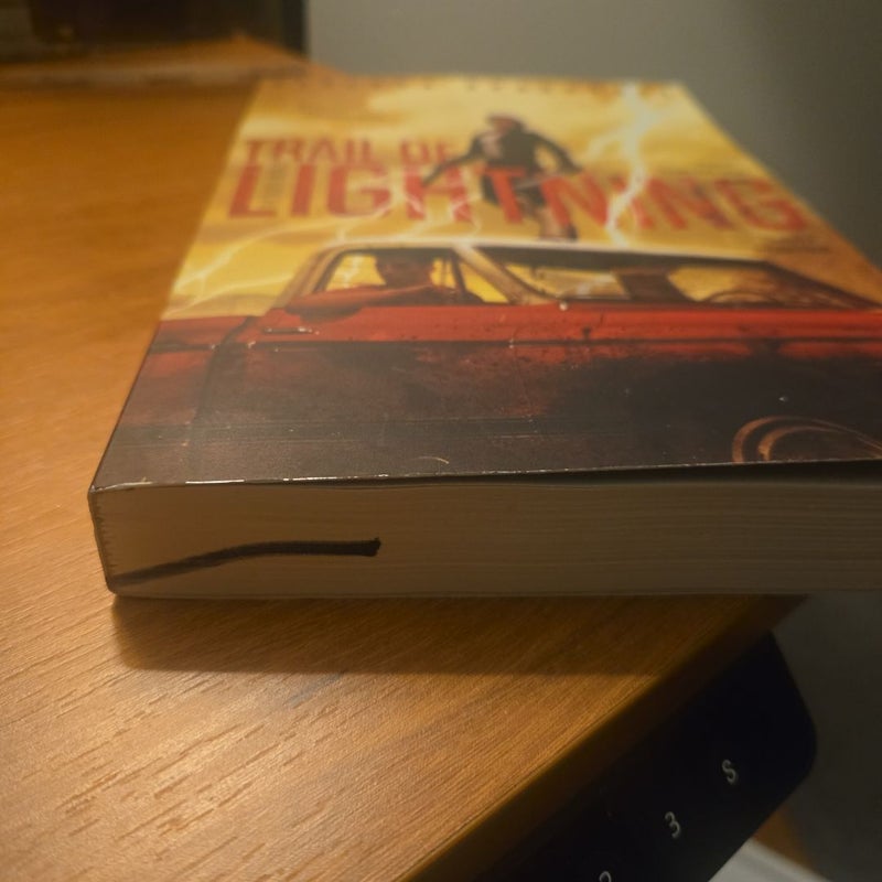 Trail of Lightning by Rebecca Roanhorse, Paperback | Pangobooks