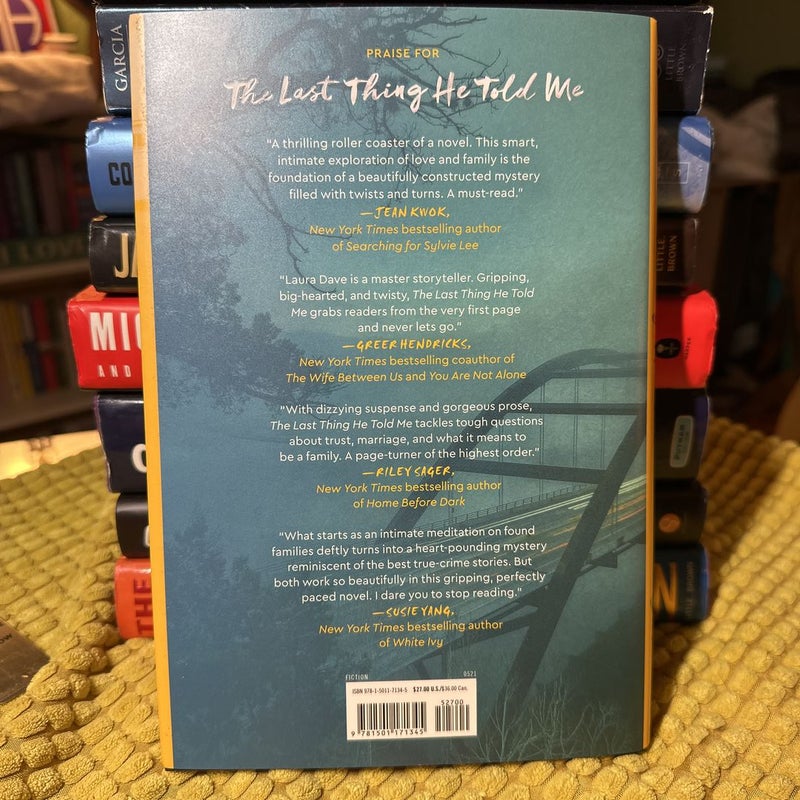 The Last Thing He Told Me by Laura Dave, Hardcover | Pangobooks