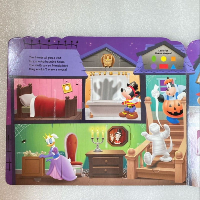 Mickey Mouse Clubhouse Mickey's Halloween by Disney Books