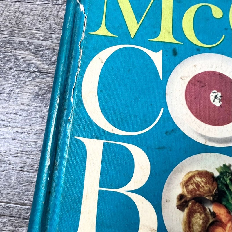 Vintage McCalls cookbook by Random House, Hardcover | Pangobooks