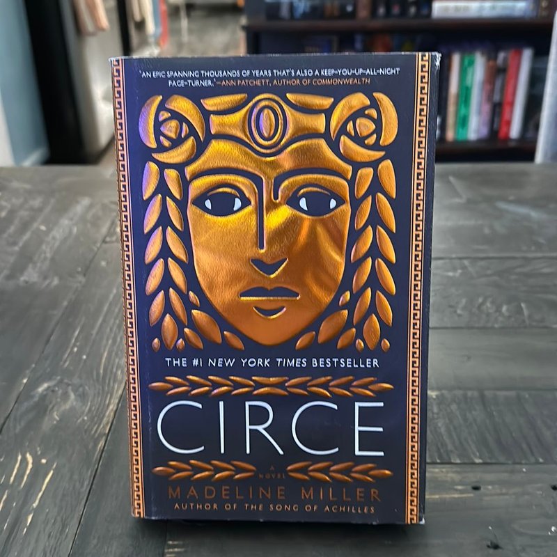 Circe by Madeline Miller, Hardcover | Pangobooks